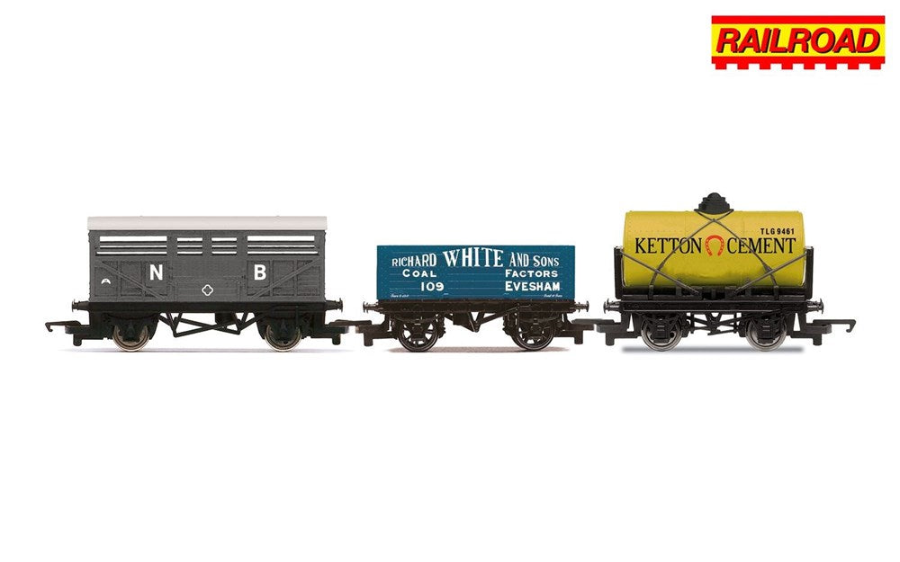 Hornby R60135 RailRoad Triple Wagon Pack Various - Era 3 — Hobby City NZ